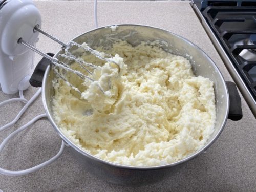 How To Make Mashed Potatoes - Food Storage Moms